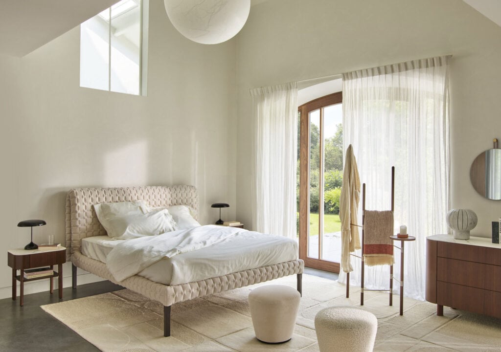 Parabole Bedside Table | DOMO